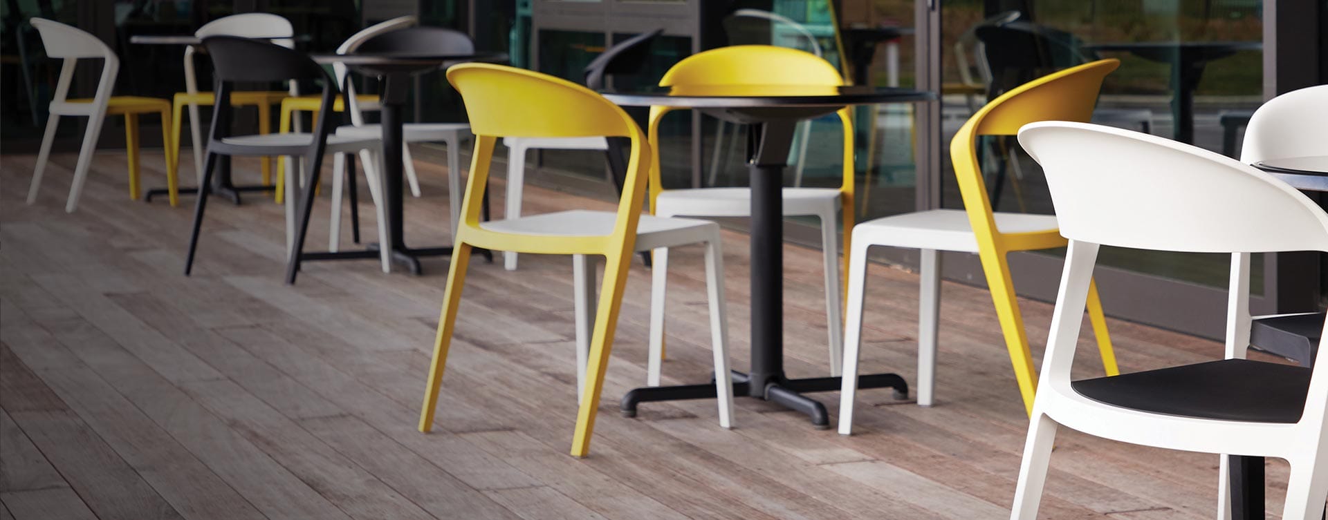 Outdoor Café Chairs - Comfortable Seating Options | Buro