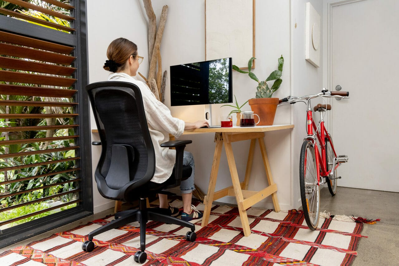 Buro Elan Mesh Back - Black or Grey Office Chair | Buro