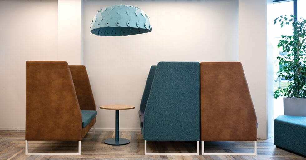 How touchdown workspaces can breathe life into your hybrid office ...