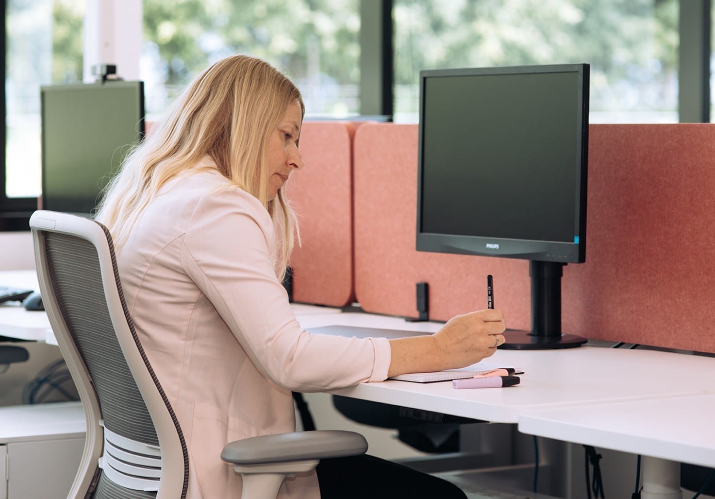 How to design an open office that everyone will love (even introverts ...